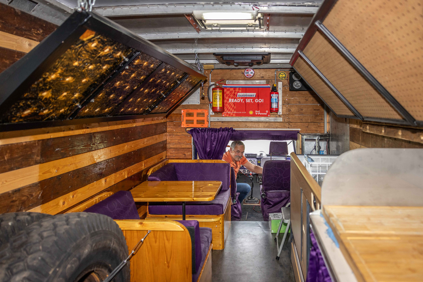 Racen en reizen: met deze Daf Truck kon Hans zijn dromen waarmaken ...