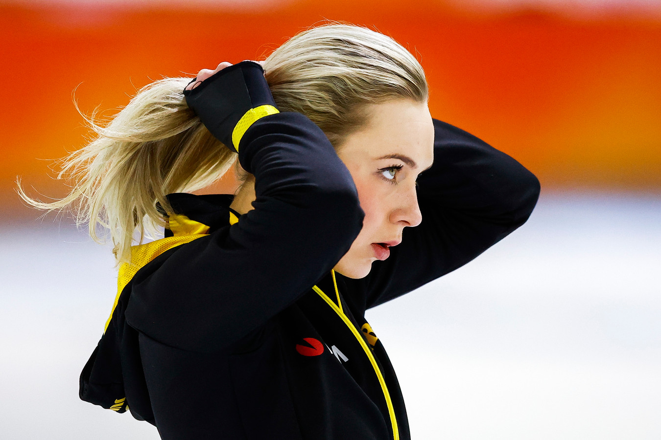 Een opmerkelijke EK allround-deelneemster: debutante Joy Beune | Foto ...