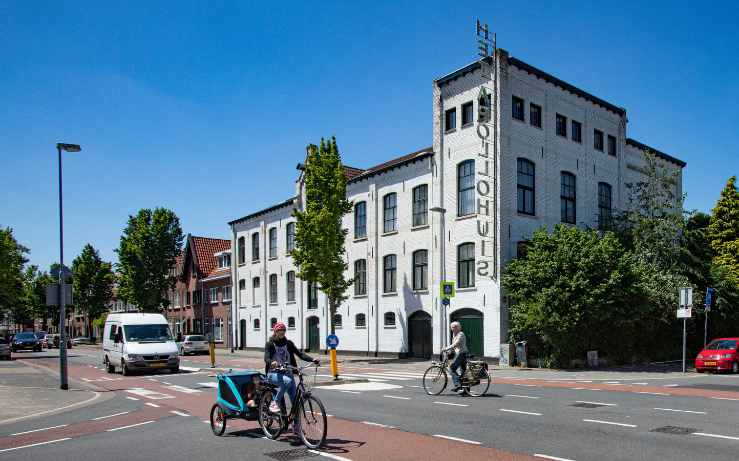 Het Apollohuis trok kunstenaars vanuit de hele wereld naar Eindhoven ...
