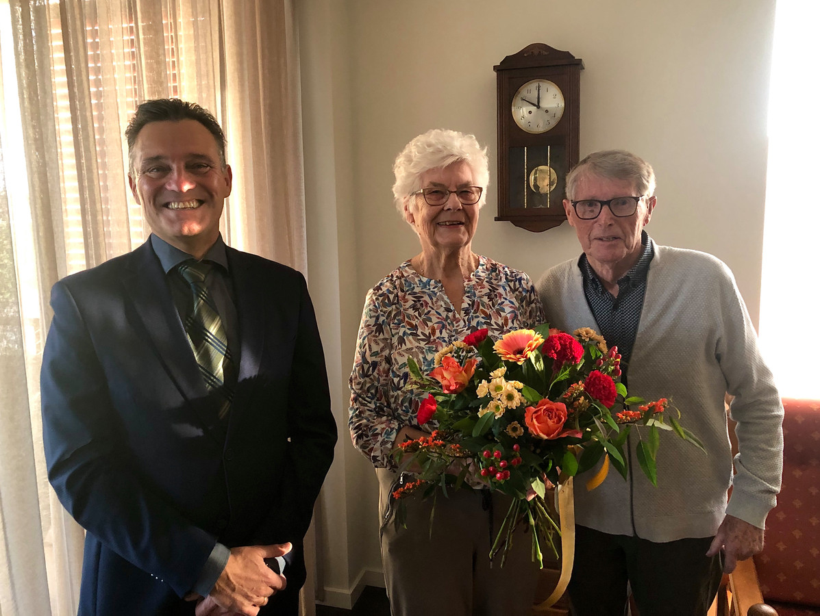 Diamanten echtpaar Huig en Plonie uit Numansdorp: ‘Al zestig jaar een ...