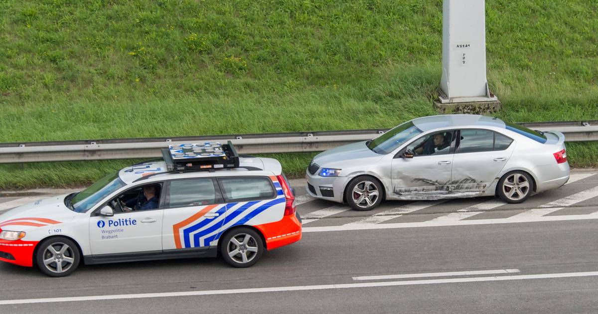 Nederlanders rammen SRT-team politie Antwerpen | Binnenland | hln.be