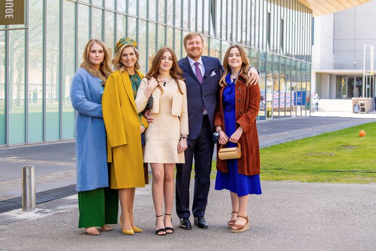Koning Willem-Alexander en Máxima: “Onze drie dochters laten zich ook ...