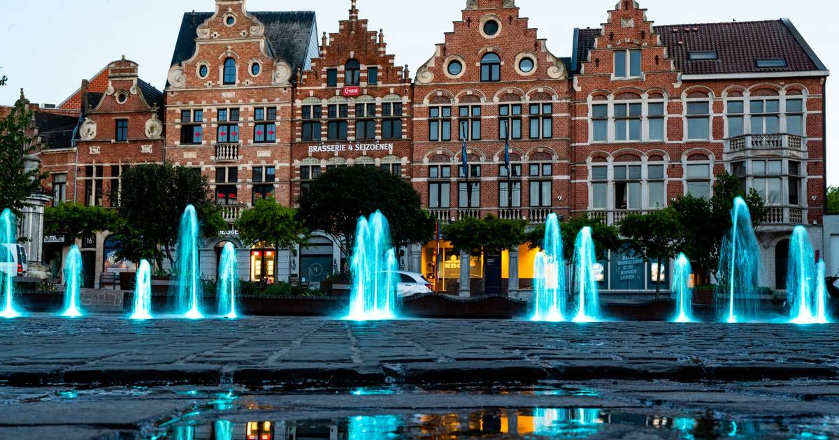 Stad Aarschot laat waterpartij en voetgangersbrug schitteren in kleur ...