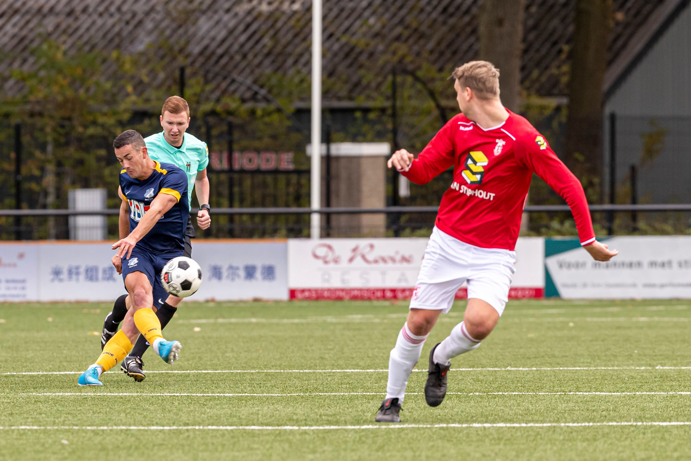 Rhode wapent zich tegen NEC amateurs, maar vergeet de zege te stelen ...