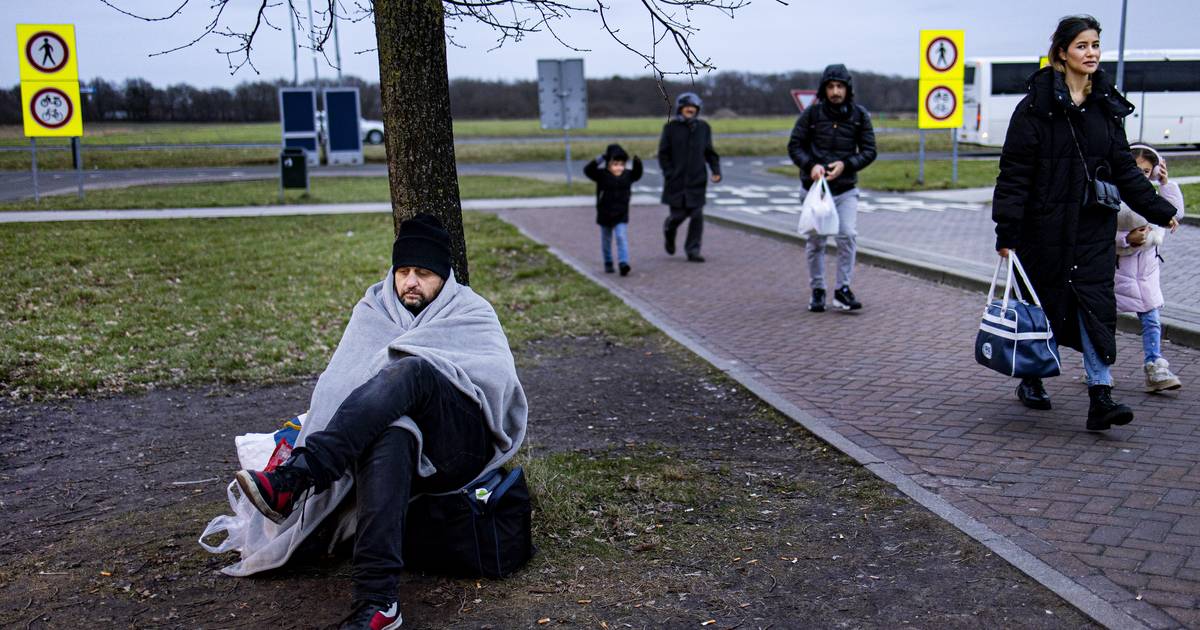 Lichtgewonde bij mishandeling in azc Ter Apel | Westerwolde | AD.nl