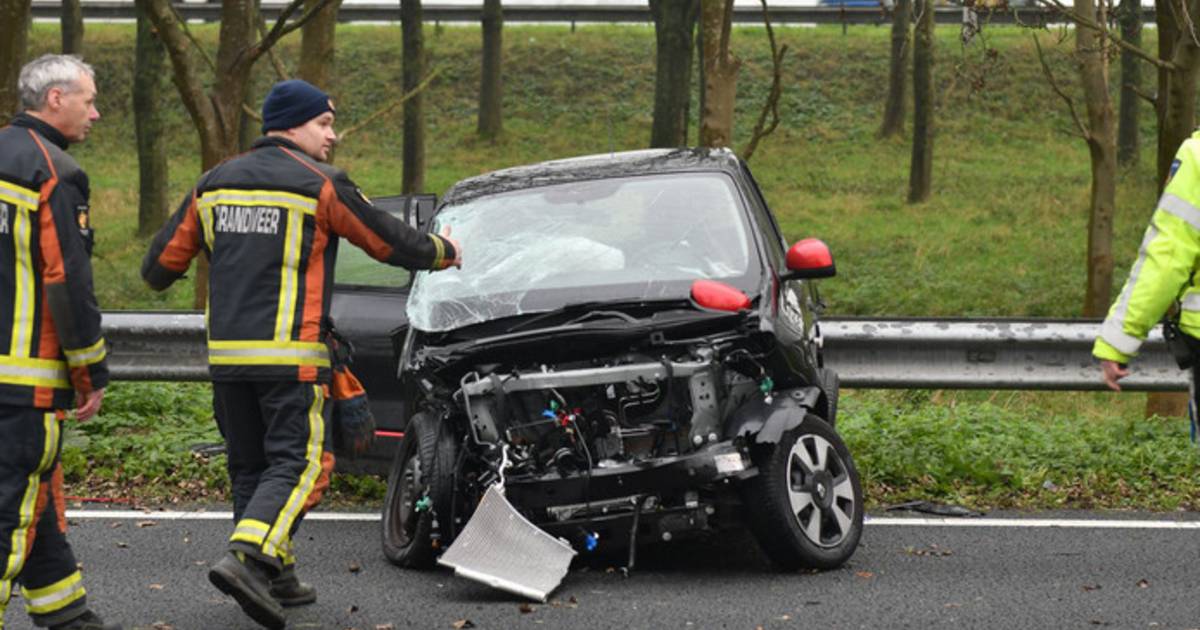 Woordvoerster VID spreekt van een 'uitzonderlijk drama' op de A12 | Chaos na heftig ongeval met ...