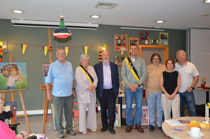 Willy Debroyer combineert passie voor wijn en fotografie in unieke ...