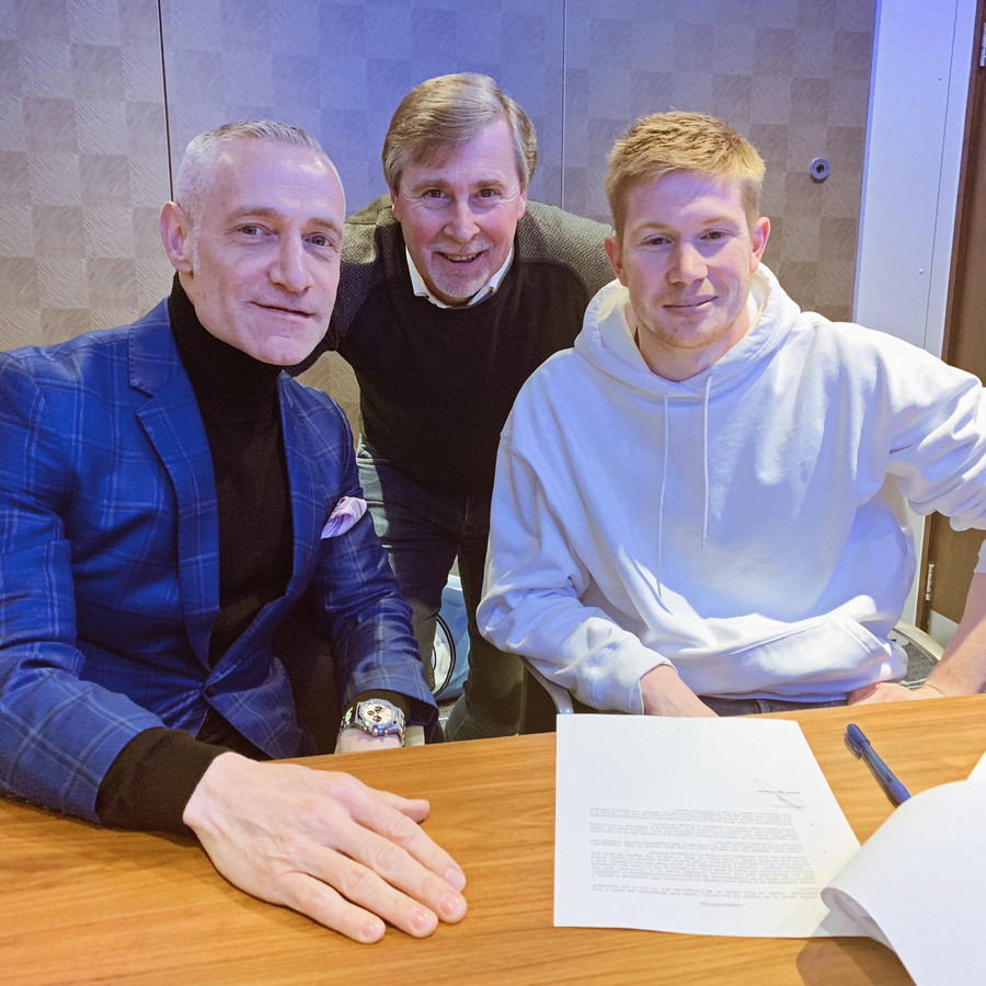 Ongeziene vadermoord, zelfs in de jungle van het voetbal: Kevin De ...