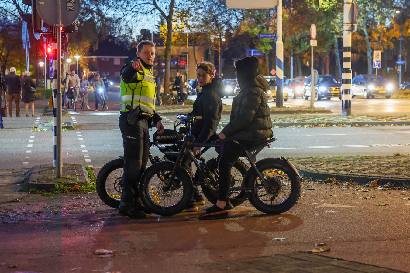 Politie opent jacht op opgevoerde fatbikes: tientallen rollerbanken aangeschaft | Foto | AD.nl