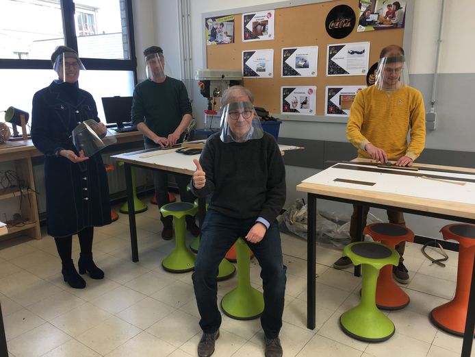 Githo Nijlen maakt en verdeelt 950 gelaatsmaskers | Nijlen | hln.be