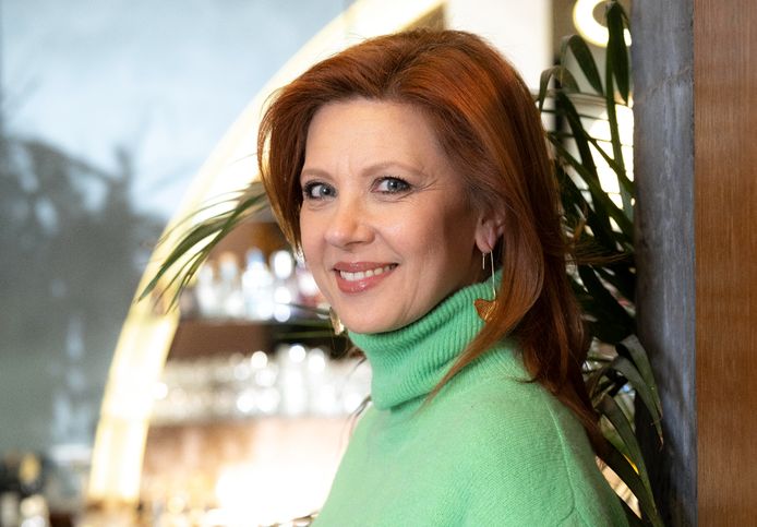 "Ik schrik nog steeds wanneer winkeliers me aanspreken met 'mevrouw ...