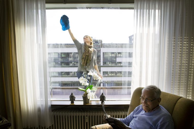 Ook de poetsvrouw krijgt een bedrijfswagen | De Morgen