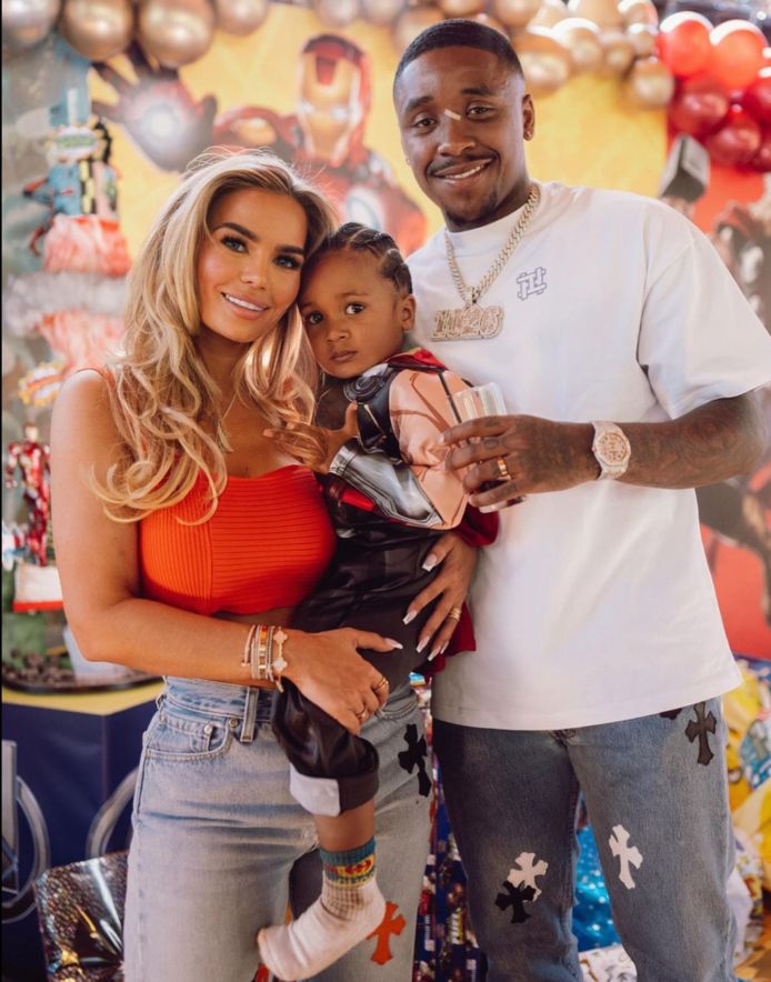 Het Nederlands elftal spelersvrouwen: van pas getrouwde Annekee tot ...