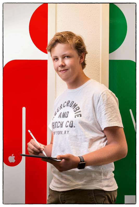 Software-whizzkid (16) uitgenodigd door Apple | Tech | AD.nl