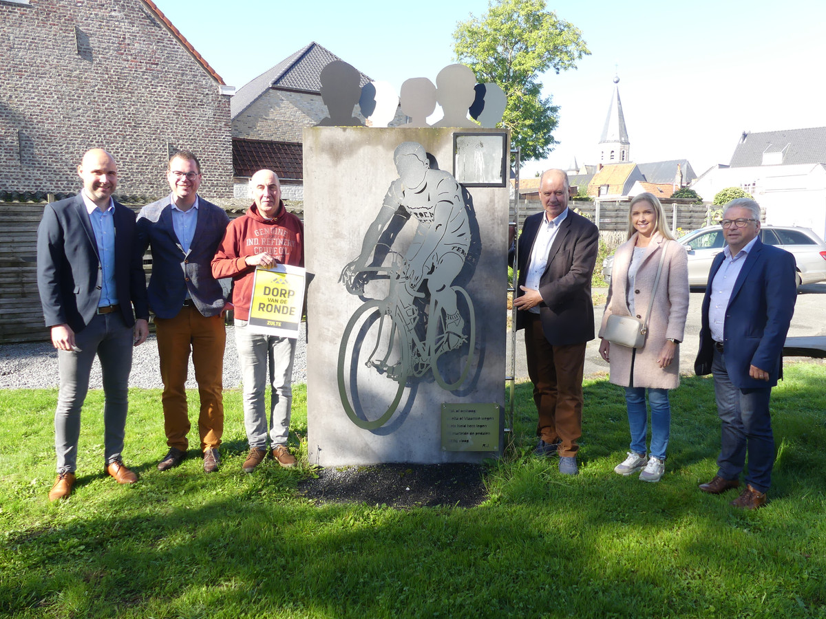 Zo rijden de Ronde-renners in april door Zulte: “Ook de dames passeren ...