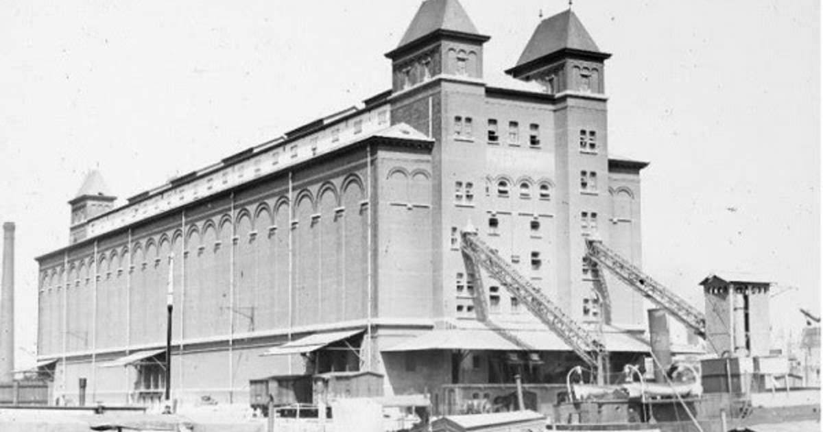 Betonnen SAMGA-gebouwen maken plaats voor nieuw stedelijk plein ...