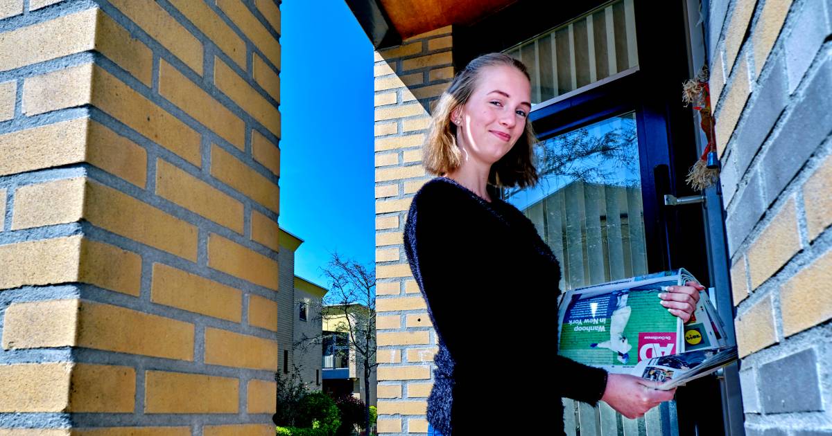 Krantenbezorger Wendy wordt nu extra gewaardeerd: ‘Er hing een doosje ...