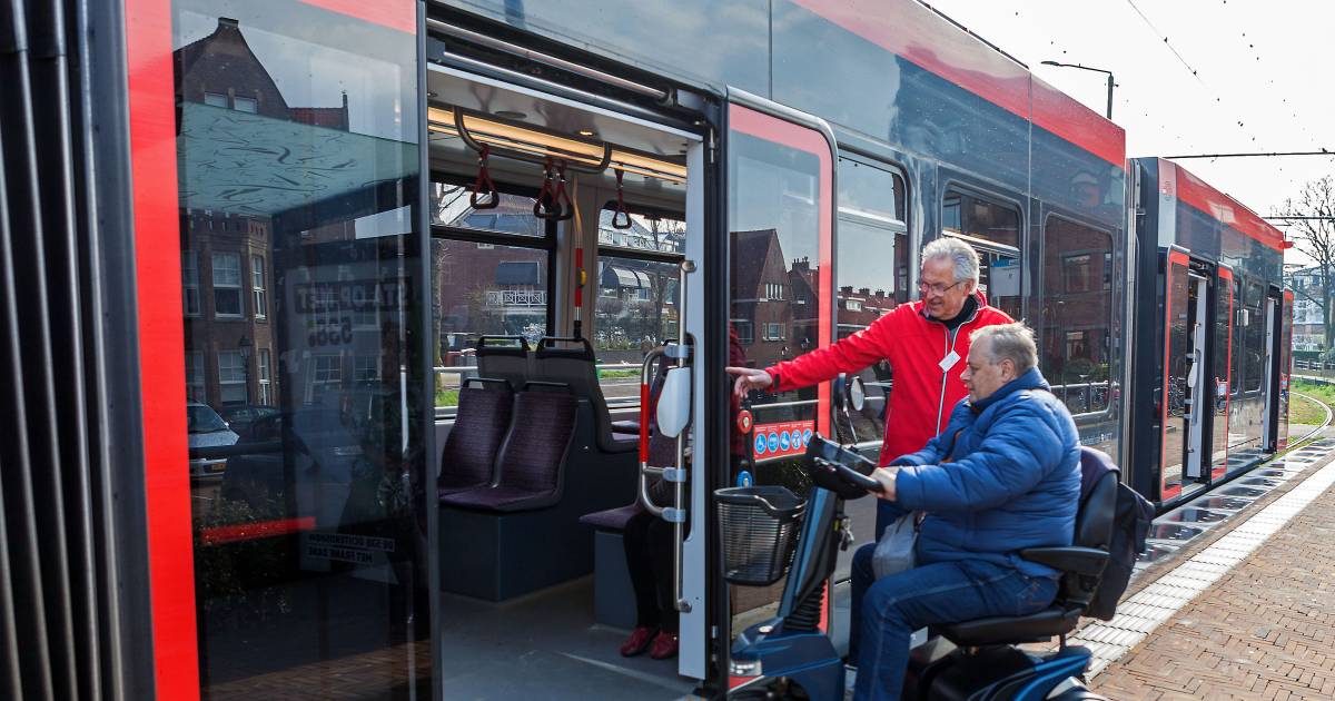 Zonder poespas met een rolstoel of scootmobiel de tram in? Deze lijn is ...
