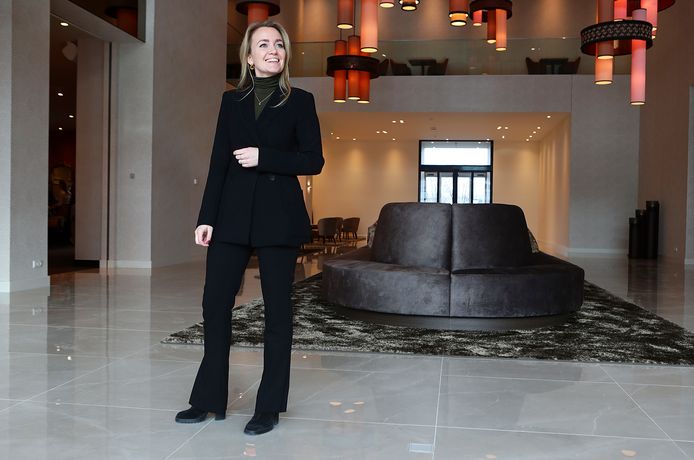 Carlijn (31) opent gloednieuw hotel: ‘Eerste gasten stonden al binnen ...