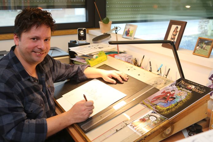 Steve Van Bael maakt stripreeks van populaire ‘Nachtwacht’-serie ...