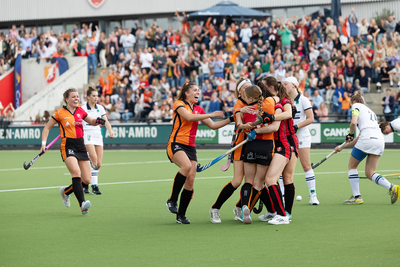 Hockeysters Oranje-Rood kampioen en na één jaar terug in de hoofdklasse ...
