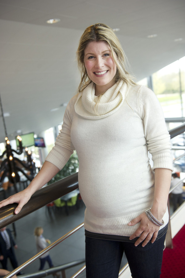 Maud Mulder in verwachting van een meisje | Foto | AD.nl