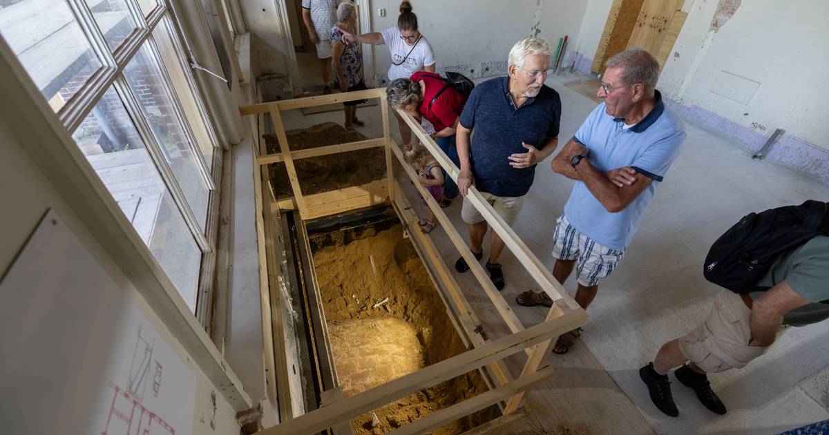 Veel belangstelling voor historische vondst in Kampen die eenmalig te ...