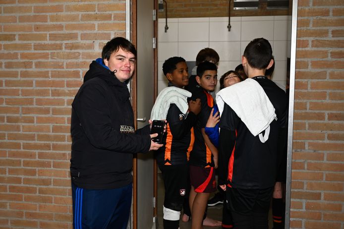 Streng douchebeleid bij grootste sportvereniging op Schouwen-Duiveland ...