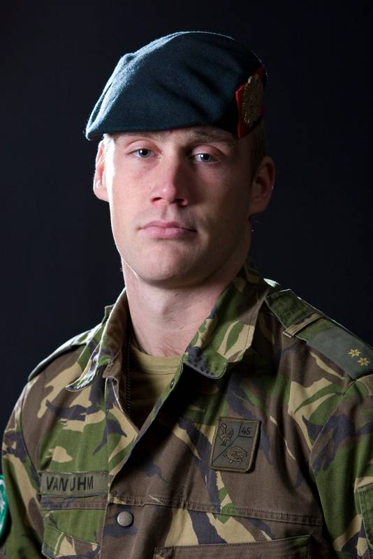 Het vertrek uit Afghanistan is volgens generaal Peter van Uhm te vroeg ...