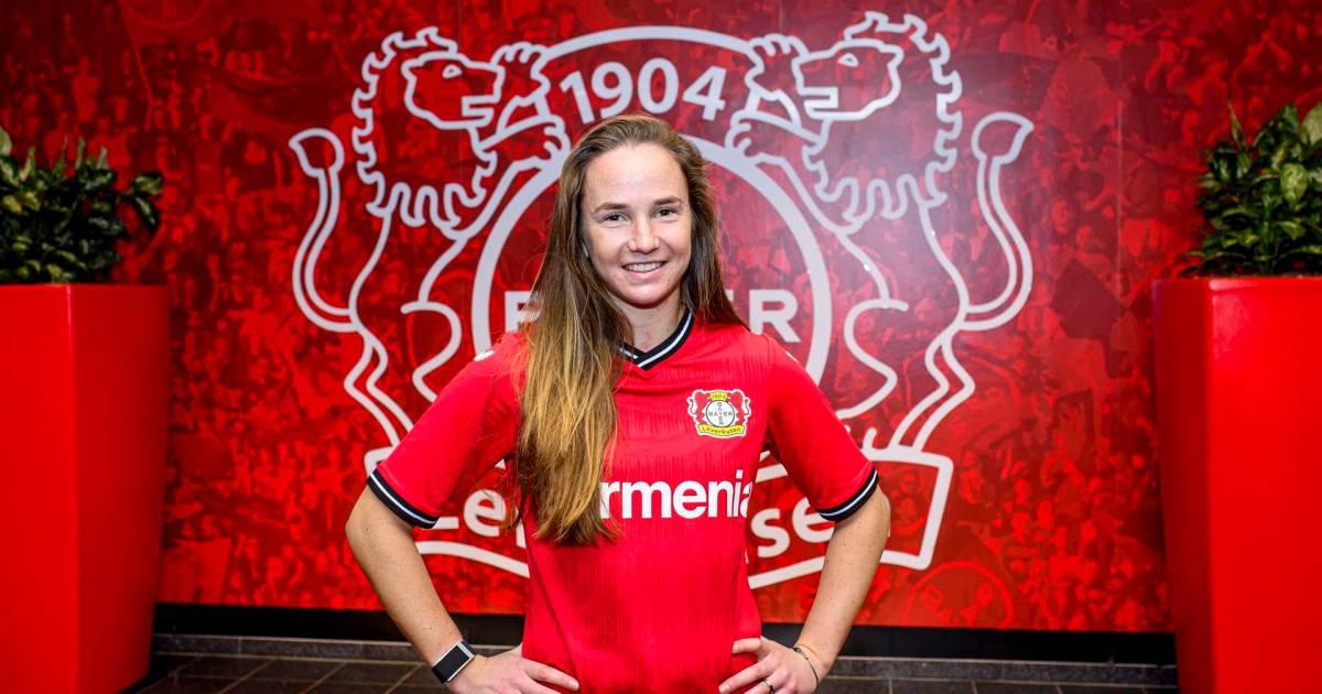 Veldhovense voetbalster Eva van Deursen tekent voor anderhalf jaar bij ...