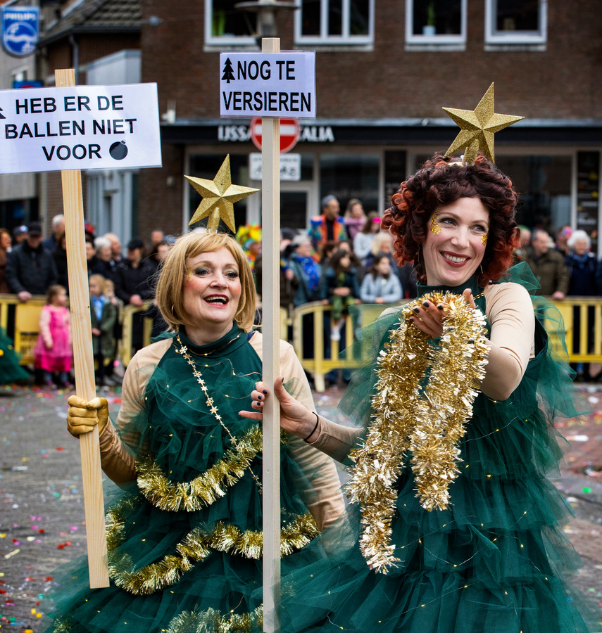 Nostalgische gevoelens bij stoet Peelstrekels: ‘De optocht is voelen ...