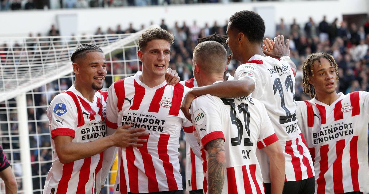PSV tilt de doelpuntenproductie naar een extreem hoog niveau en heeft ...
