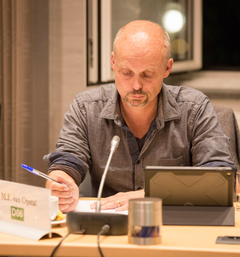 Marc van Opstal (D66) staat pas 40e, maar hoopt op plekje in de Tweede ...