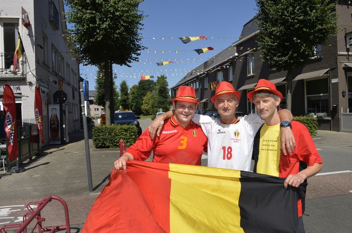 Duivelse vlaggen in Elisabethlaan | Hoogstraten | hln.be