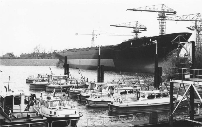 ‘Tolkamer is een bitje stiller’ nu de scheepswerf failliet is | Liemers | gelderlander.nl