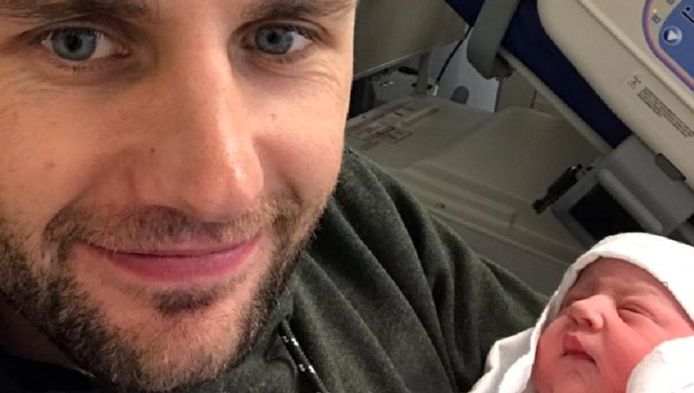 Rob Peeters wordt voor de derde keer vader en laat verstek voor ...