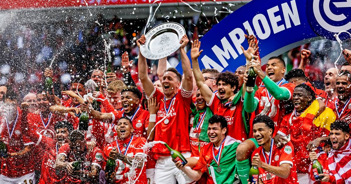 Eindhoven in extase: PSV pakt 25ste landstitel na doelpuntrijk ...