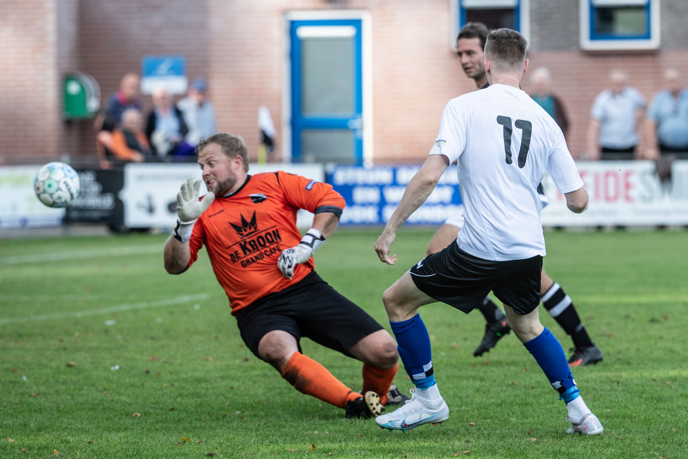 Dit zijn alle uitslagen, doelpuntenmakers en verslagen in het ...