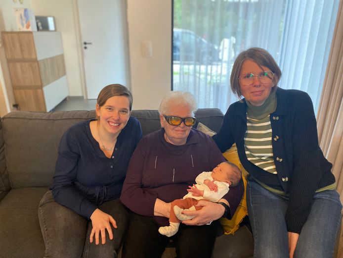 Liene zorgt voor Schaffens viergeslacht | Diest | hln.be