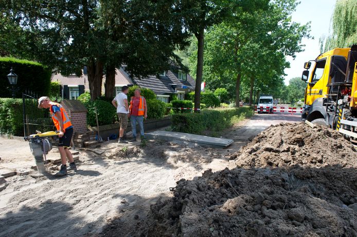 Beuningse Koningstraat krijgt weer water | Wijchen/Beuningen ...