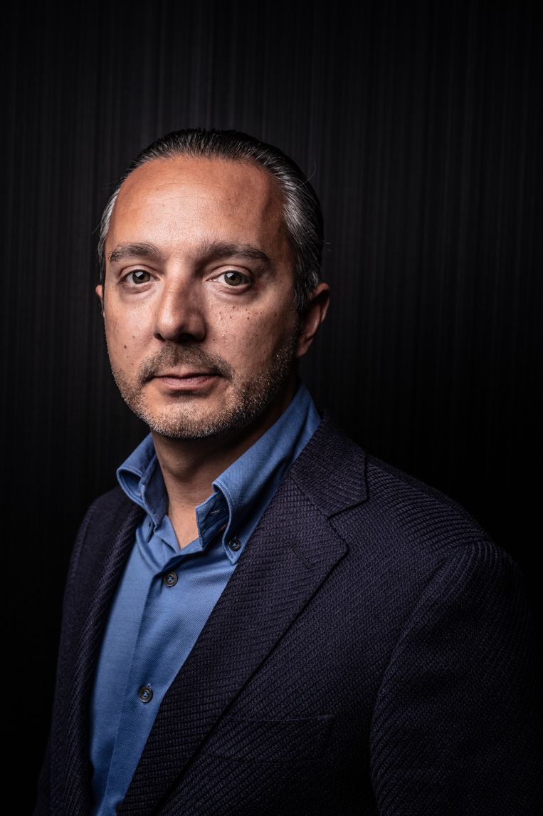 Robin Chadha: ‘Mijn vader zei: Zorg maar dat je een vriendin krijgt met ...