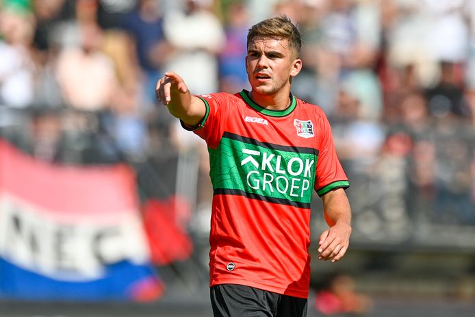 Van Rooij twijfelt over zijn toekomst bij NEC: ‘Ik moet ook aan mezelf ...