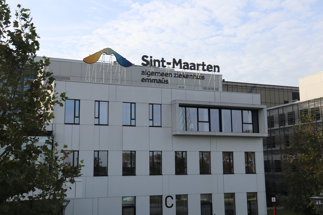 AZ Sint-Maarten viert vijfde verjaardag met nieuw logo | Foto | hln.be AZ Sint-Maarten viert vijfde verjaardag met nieuw logo | Foto | hln.be