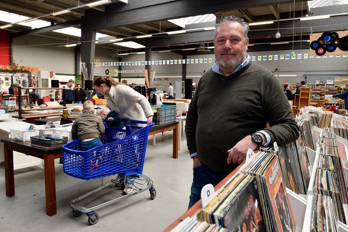 Scoren voor prikkie bij kringloop Amersfoort, die stunt met fikse korting om verbouwing: ‘Niet ...