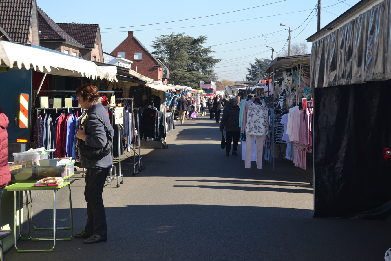 Wekelijkse markt vanaf april in het centrum van Begijnendijk | Foto ...