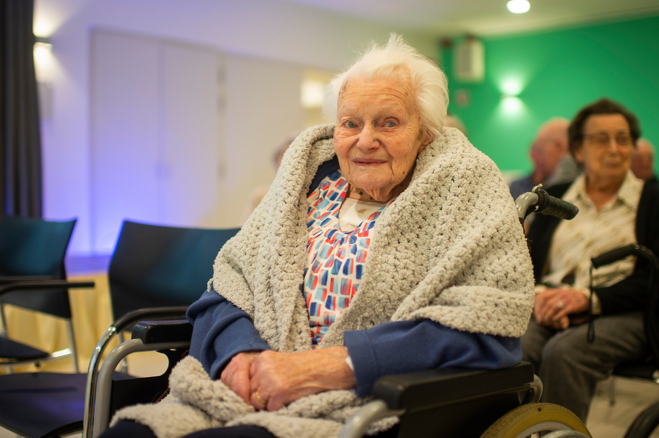 Tia Hellebaut zet bewoners woonzorgcentrum OLVA in beweging ...