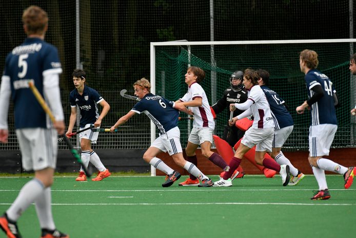 Uitslagen en verslagen hockey: hectisch duel voor vrouwen Bully, glansrijk weekend voor mannen ...