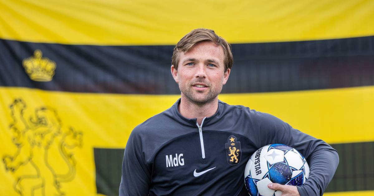 Het bijzondere seizoen van Mike de Geer: van debuut als trainer tot het ...