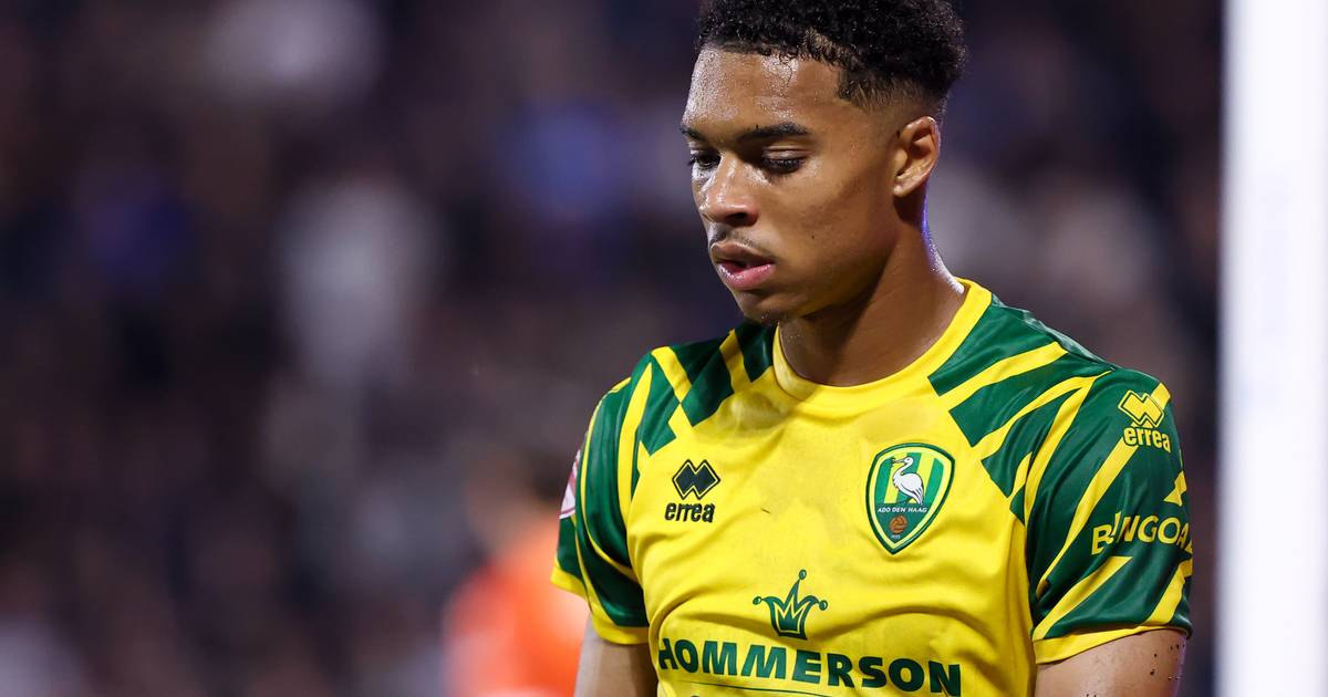 ADO-verdediger Justin Ché is pas 19, maar speelde al bij vijf profclubs ...