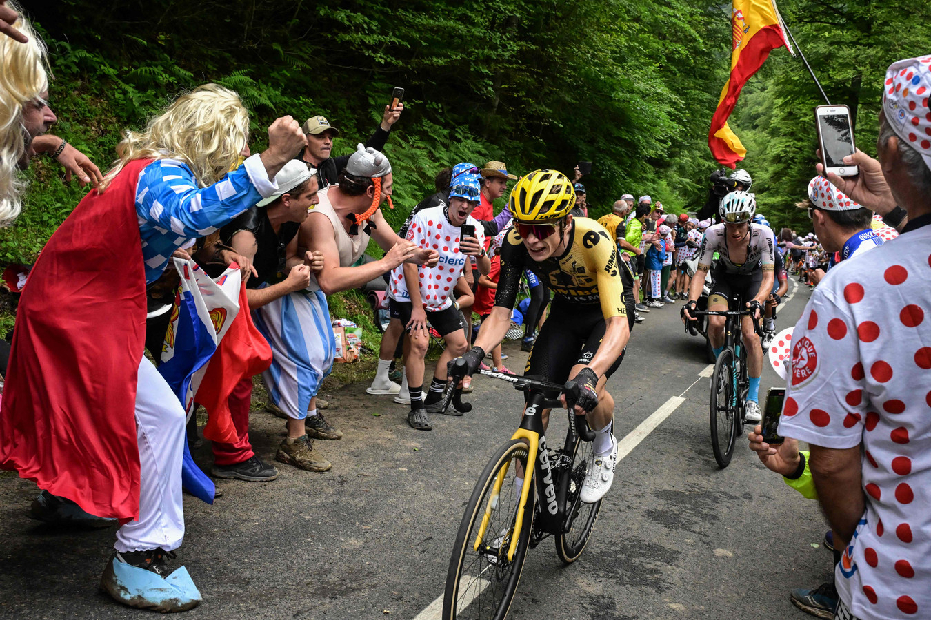 Tour de France voor dummies waarom is de gele trui geel en hoeveel kilo ...